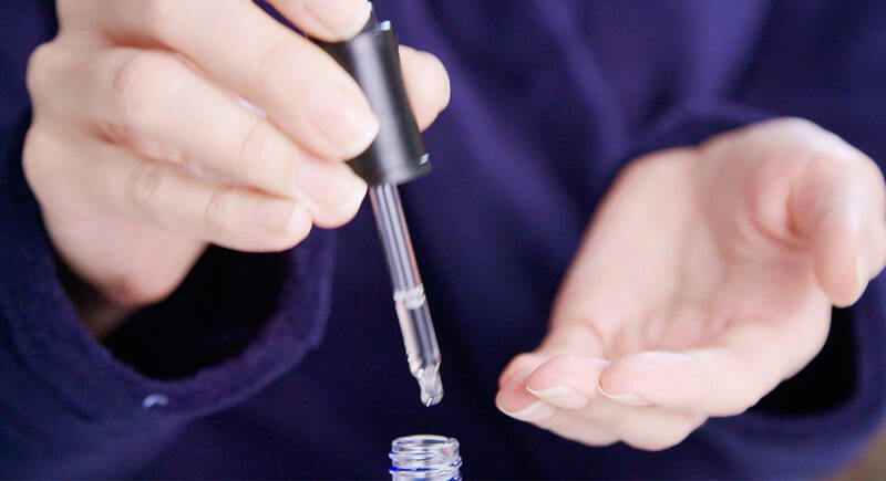 Midnight Recovery Concentrate Moisturizing Face Oil - Kiehl’s